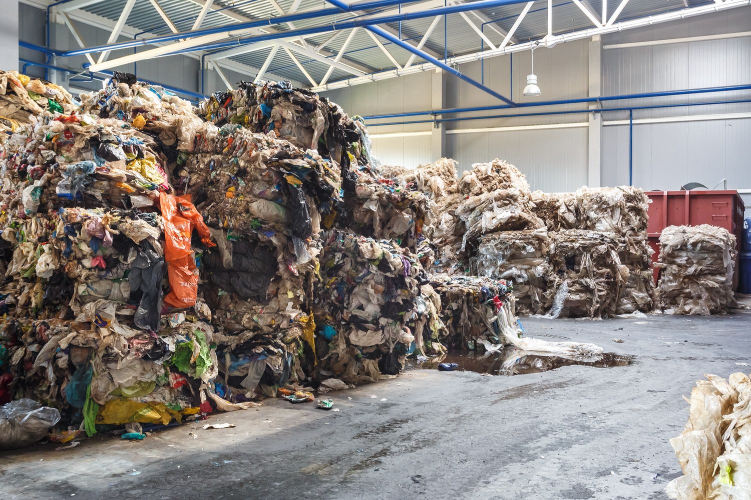 Fast Fashion Waste Statistics Australia: Reduce Textile Waste | All ...
